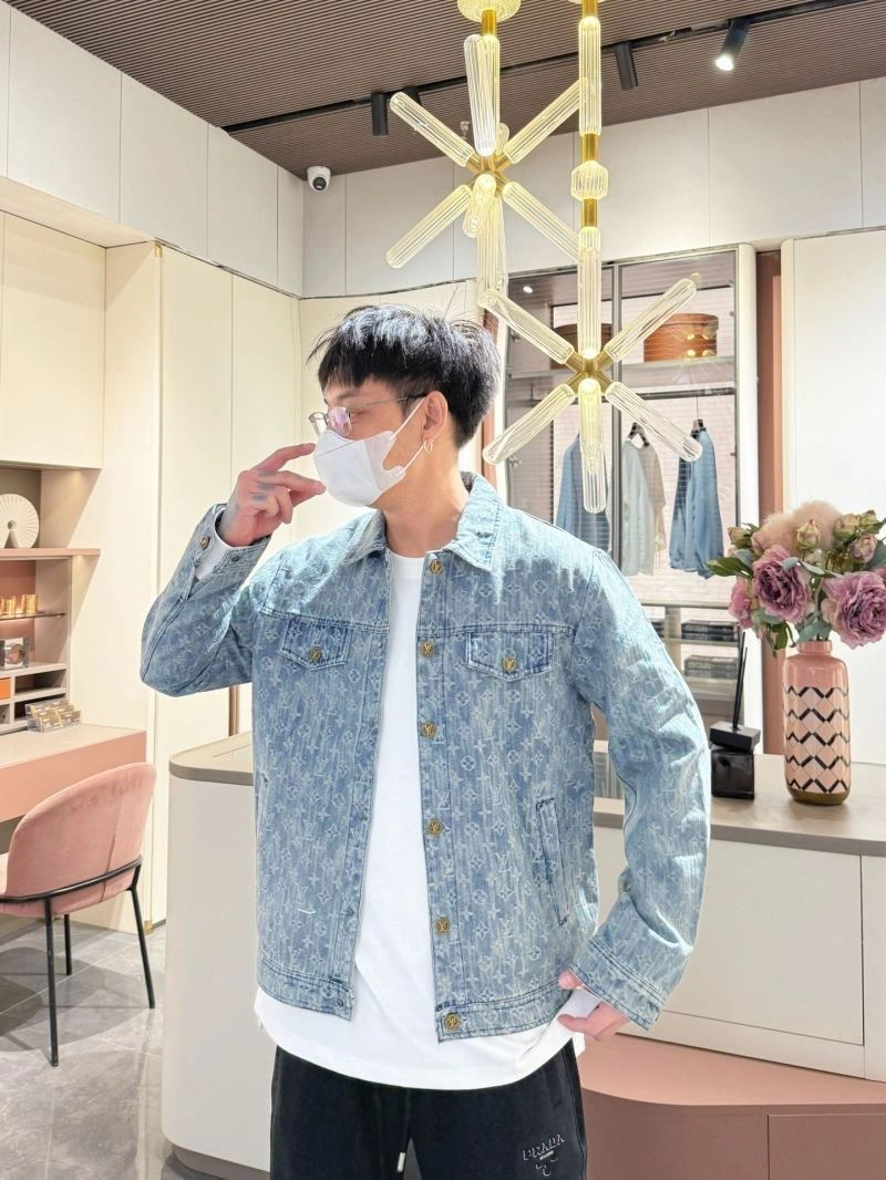 High accuracy Louis Vuitton Outwear
