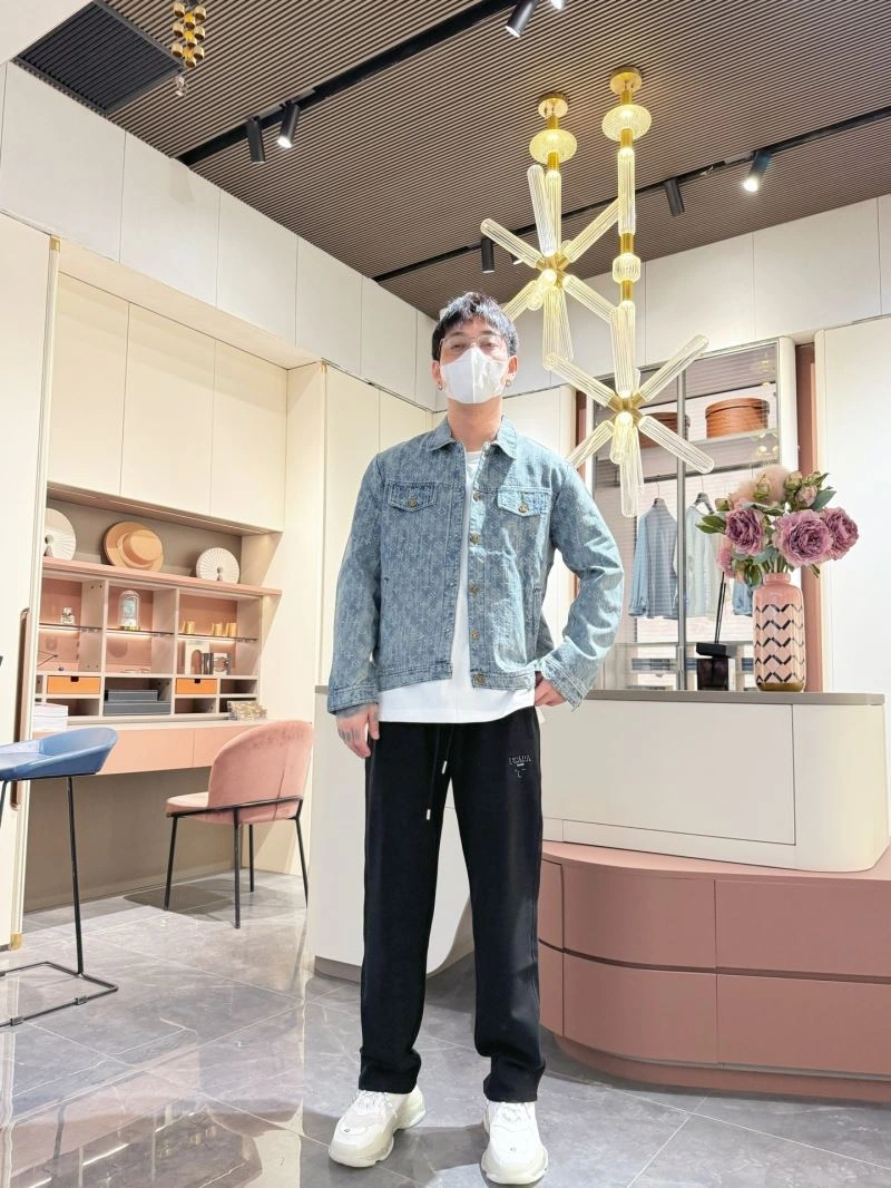 High accuracy Louis Vuitton Outwear