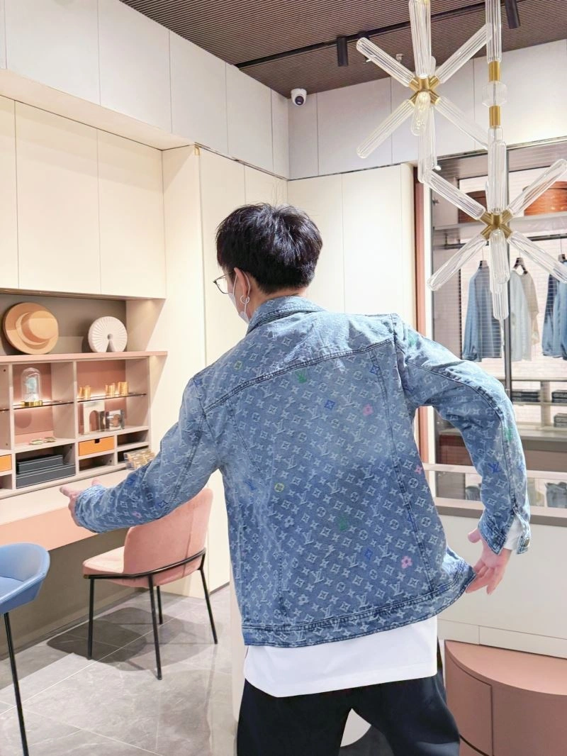 Low-cost Louis Vuitton Outwear
