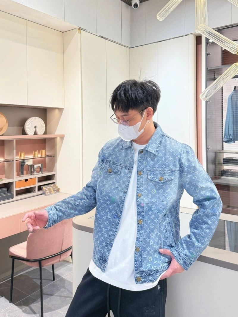 Low-cost Louis Vuitton Outwear