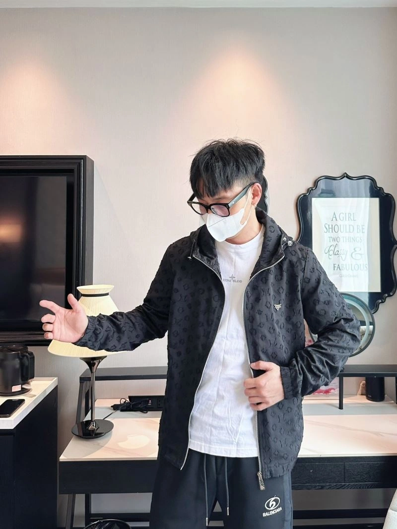 Economical Louis Vuitton Outwear