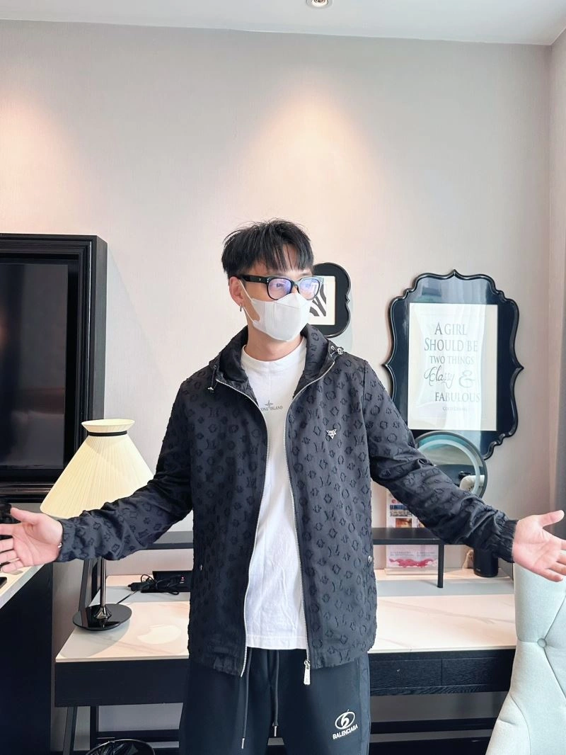 Economical Louis Vuitton Outwear
