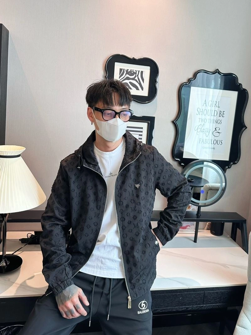 Economical Louis Vuitton Outwear