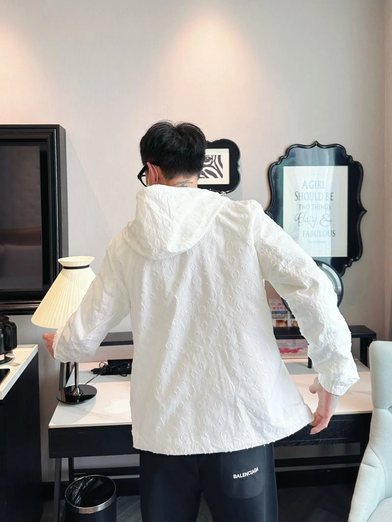 Official Louis Vuitton Outwear