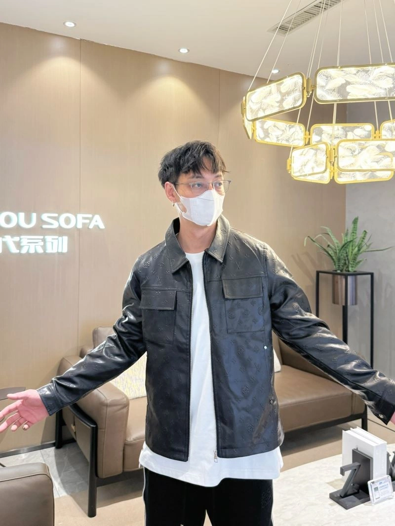 Mirror quality Louis Vuitton Outwear