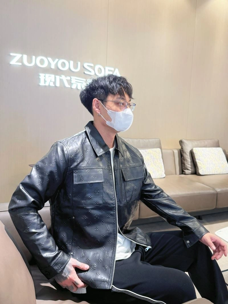 Mirror quality Louis Vuitton Outwear