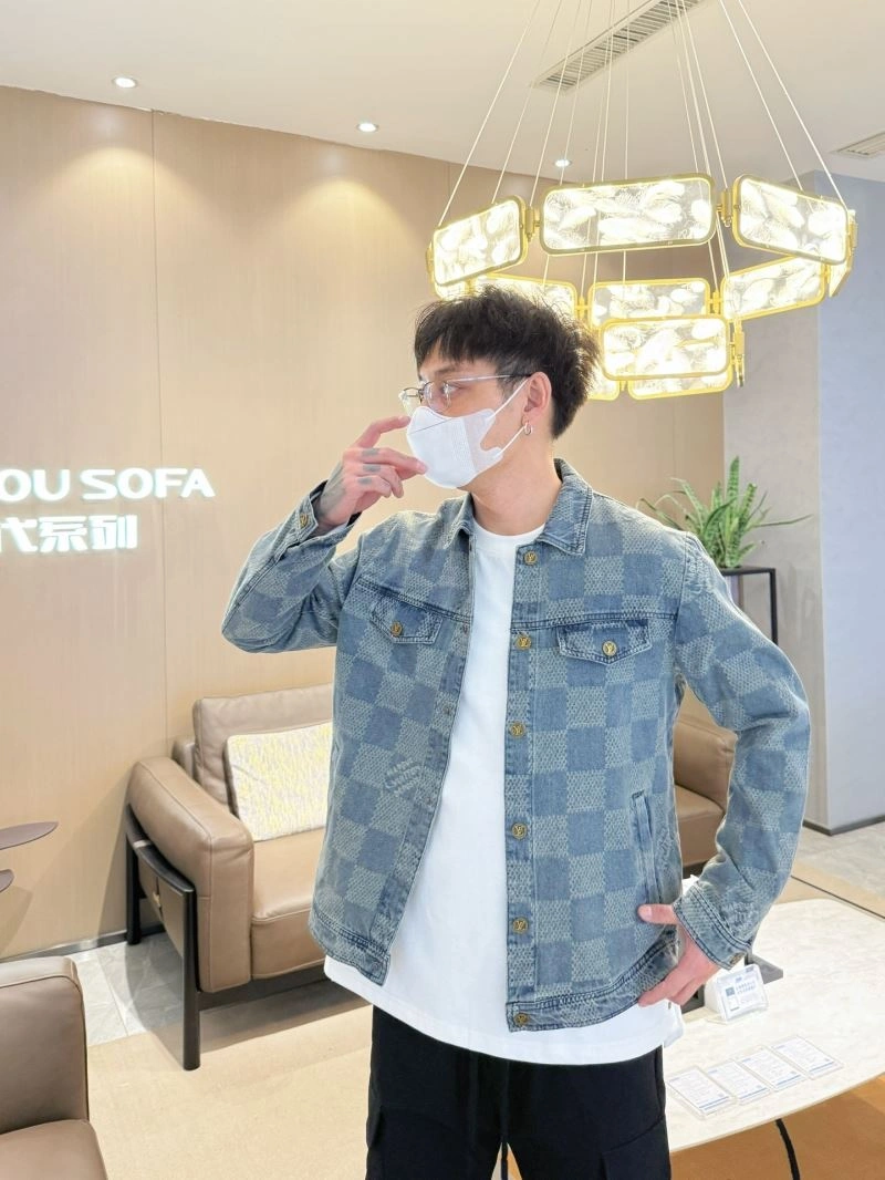 High fidelity Louis Vuitton Outwear