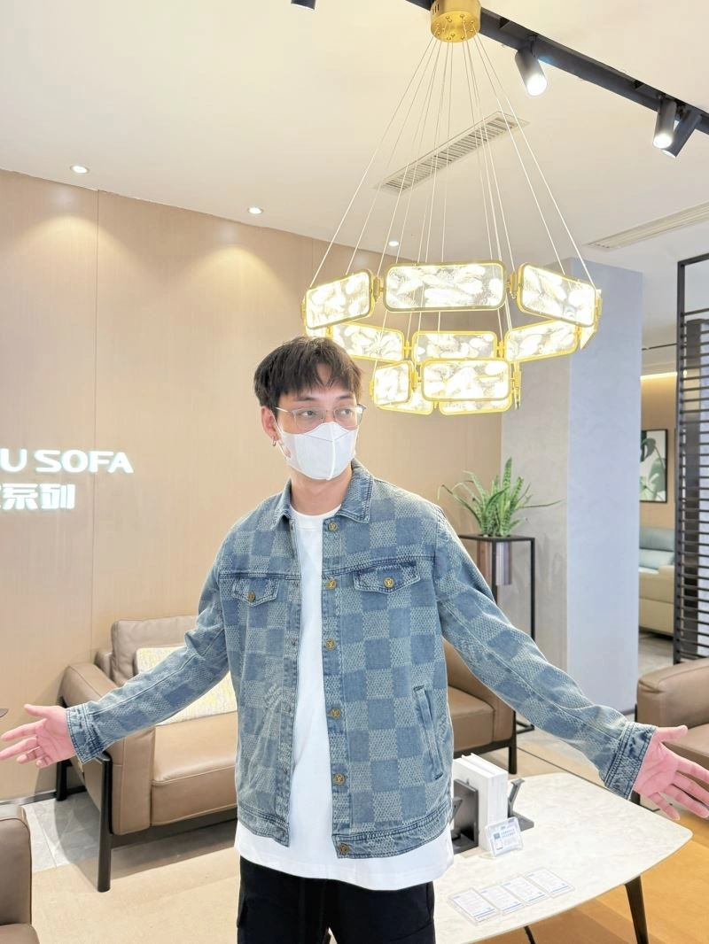 High fidelity Louis Vuitton Outwear