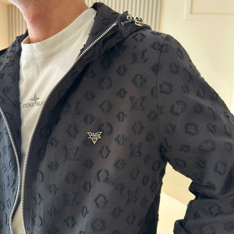 High accuracy Louis Vuitton Outwear