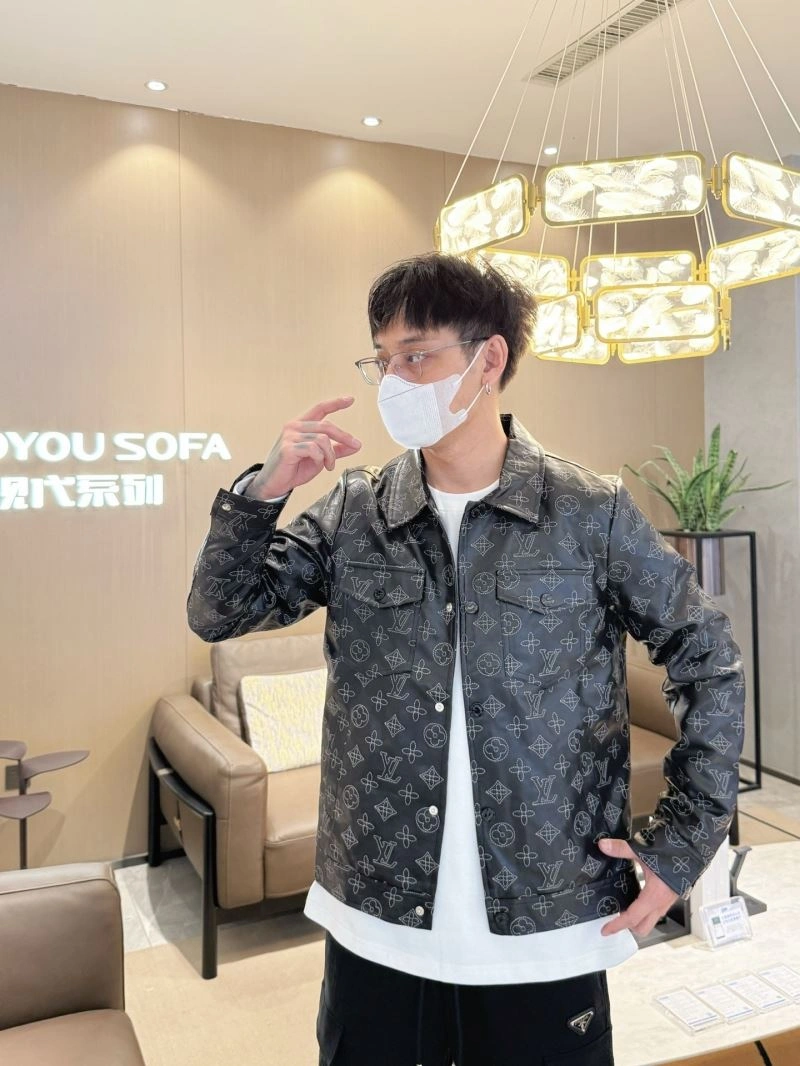 Legit Louis Vuitton Outwear