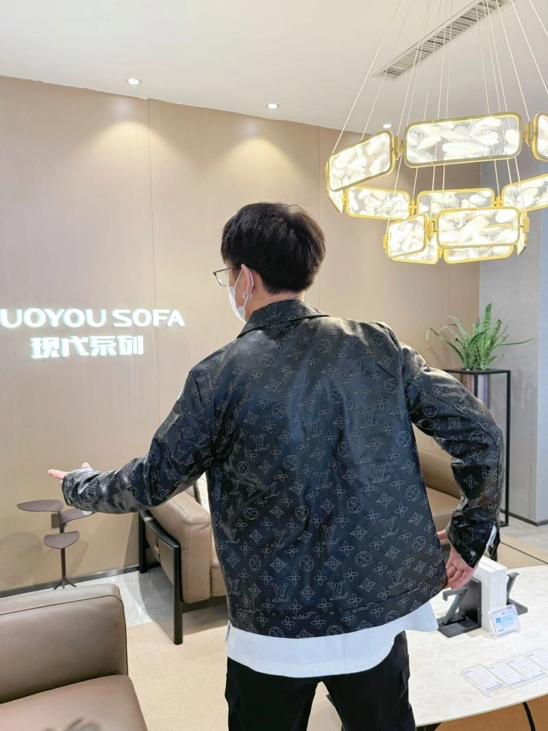 Legit Louis Vuitton Outwear