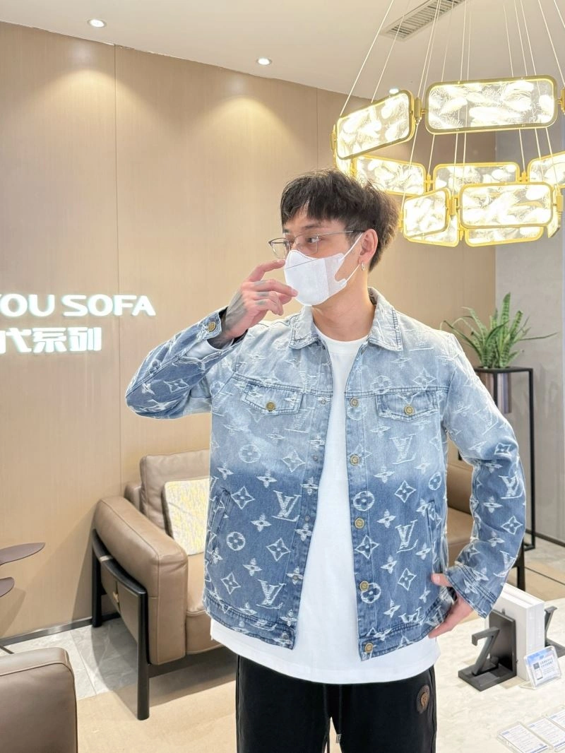 Official Louis Vuitton Outwear