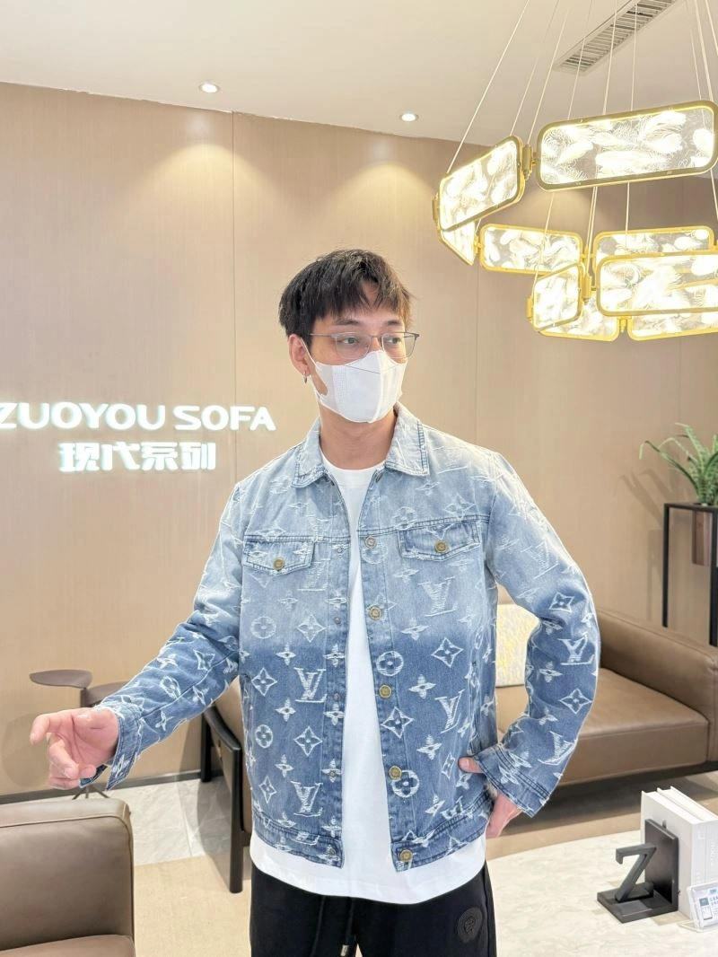 Official Louis Vuitton Outwear