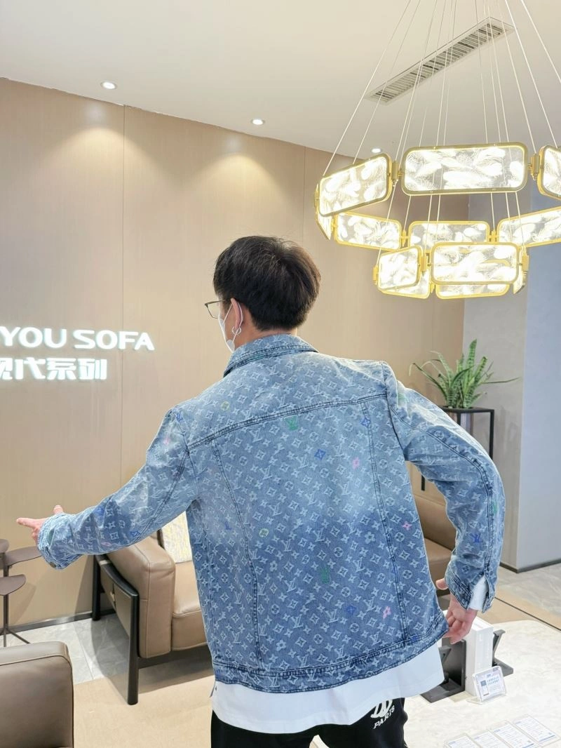 High fidelity Louis Vuitton Outwear
