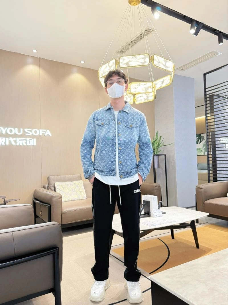 High fidelity Louis Vuitton Outwear