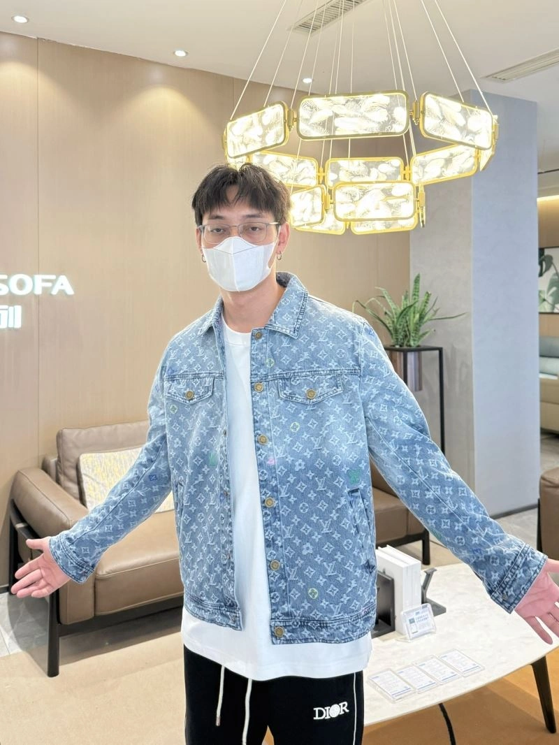 High fidelity Louis Vuitton Outwear