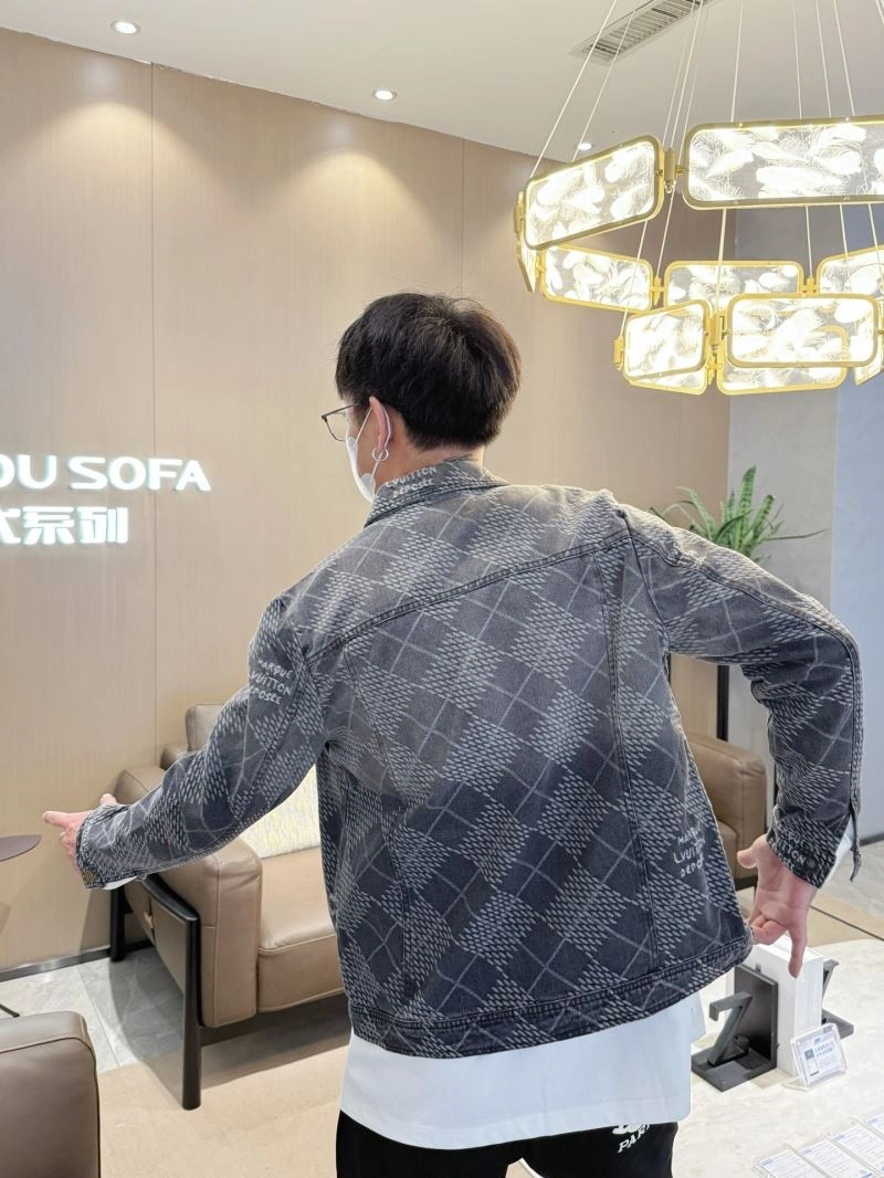 Discounted Louis Vuitton Outwear