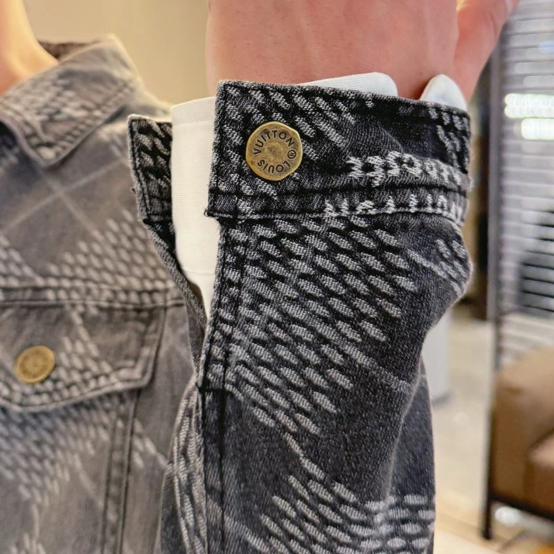Discounted Louis Vuitton Outwear