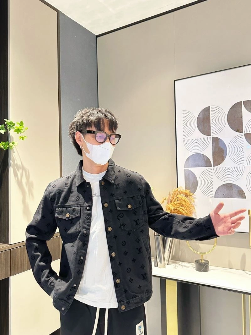 Precise copy Louis Vuitton Outwear