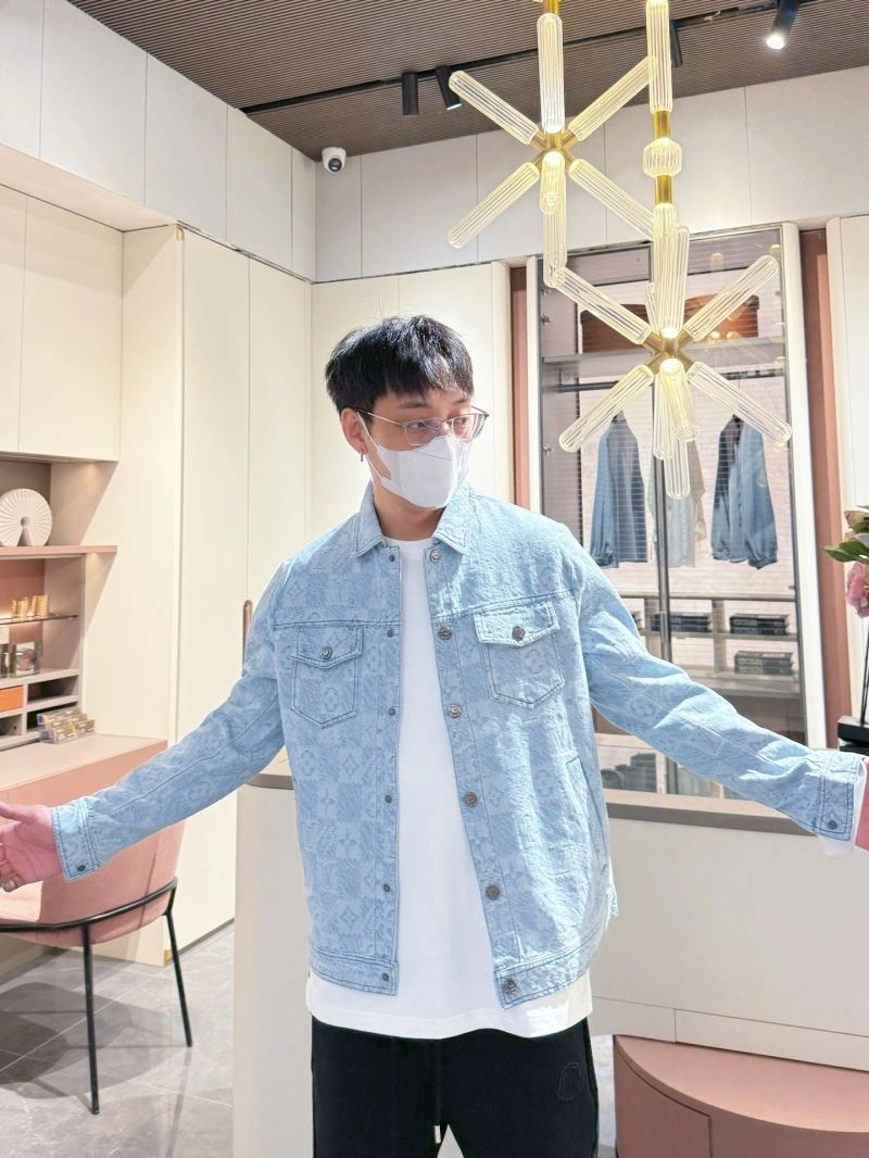 Low-cost Louis Vuitton Outwear