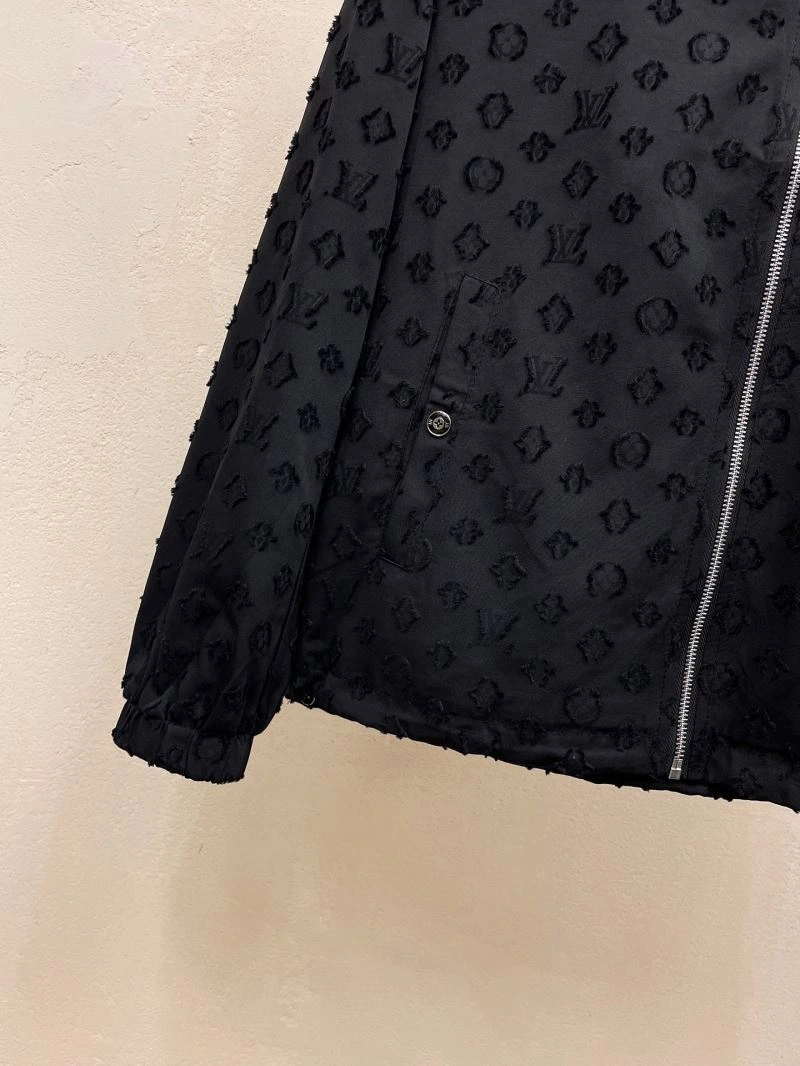 Bargain Louis Vuitton Outwear