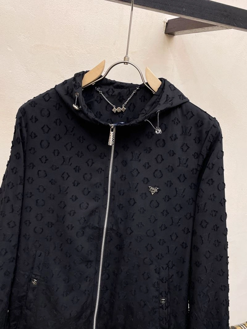 Bargain Louis Vuitton Outwear