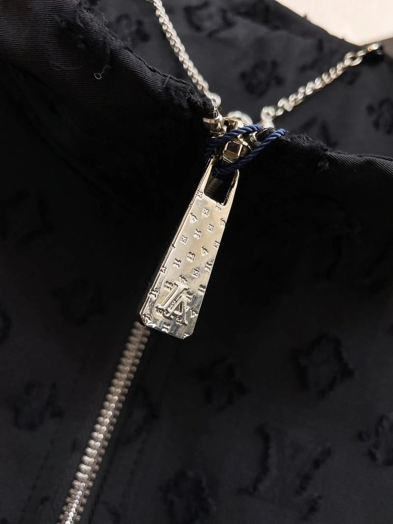 Bargain Louis Vuitton Outwear