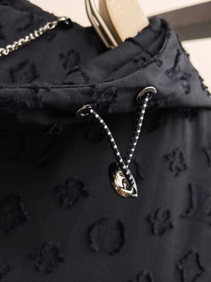 Bargain Louis Vuitton Outwear