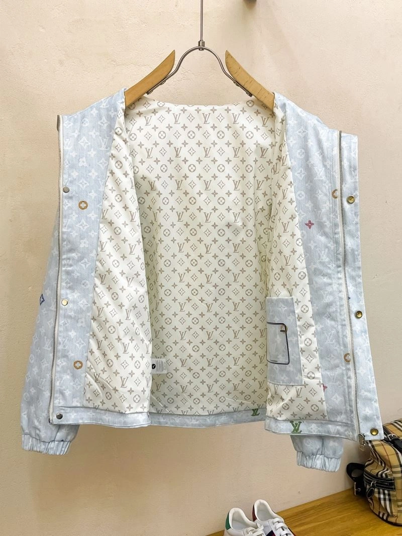 Top mirror Louis Vuitton Outwear