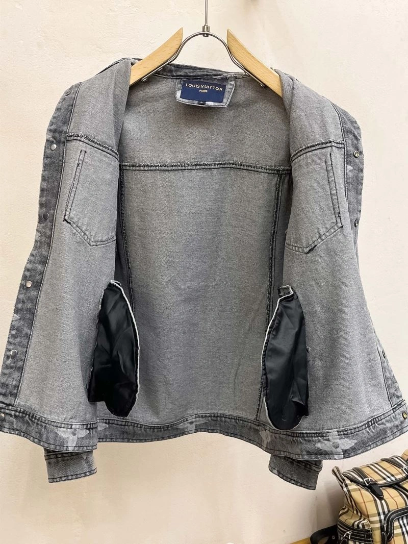 Official Louis Vuitton Outwear