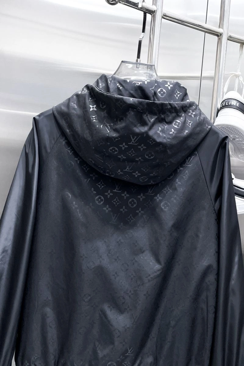 Legit Louis Vuitton Outwear