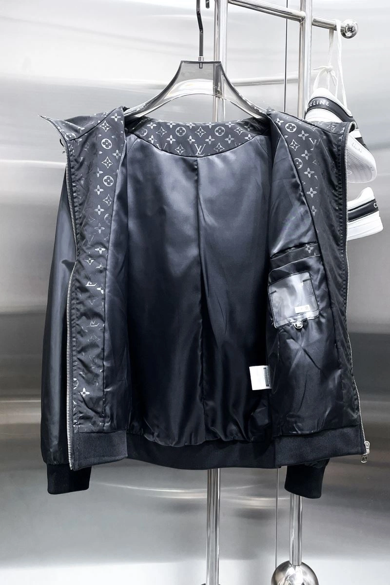 Legit Louis Vuitton Outwear