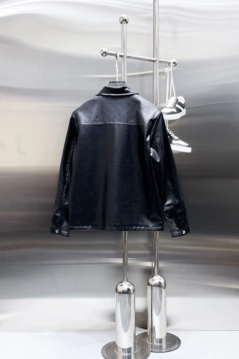 Top match Louis Vuitton Outwear