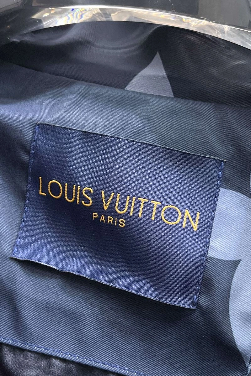 Top mirror Louis Vuitton Outwear