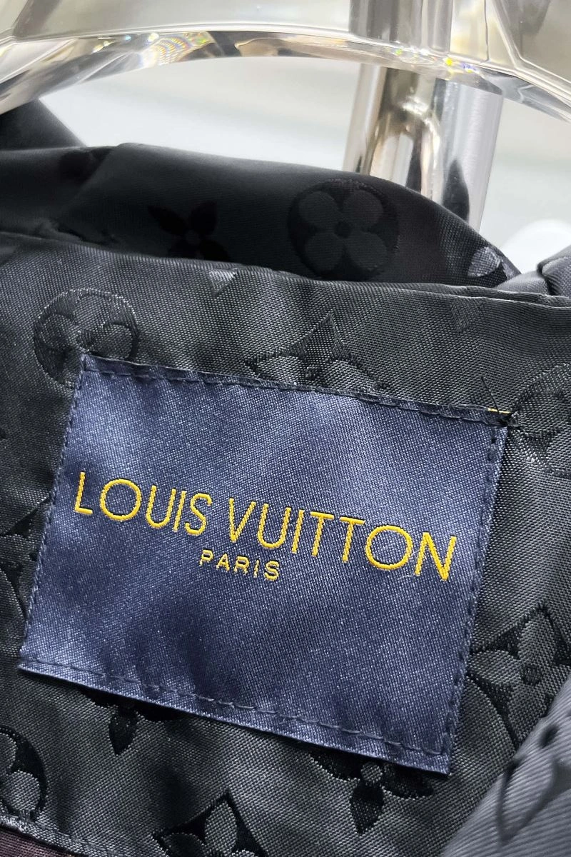 Legit Louis Vuitton Outwear