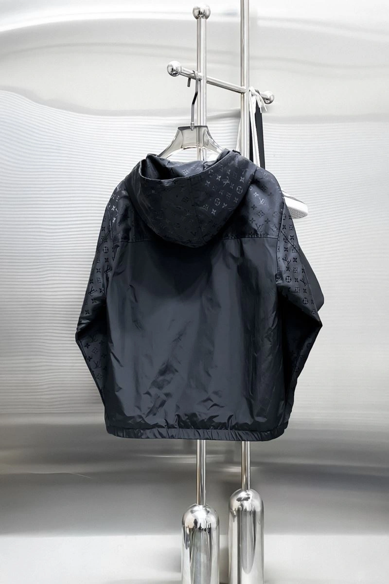 Legit Louis Vuitton Outwear