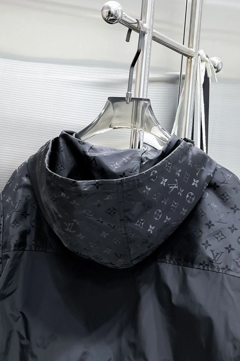 Legit Louis Vuitton Outwear
