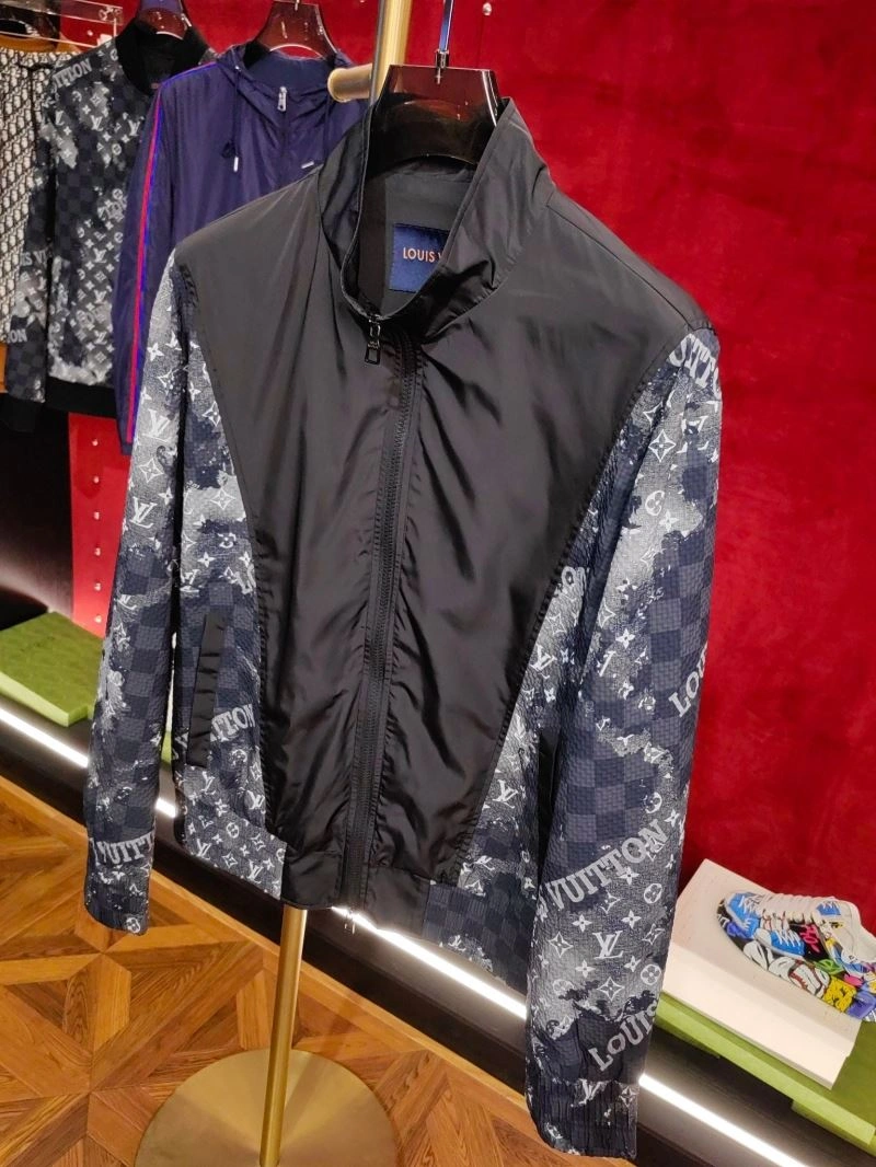 Legit Louis Vuitton Outwear