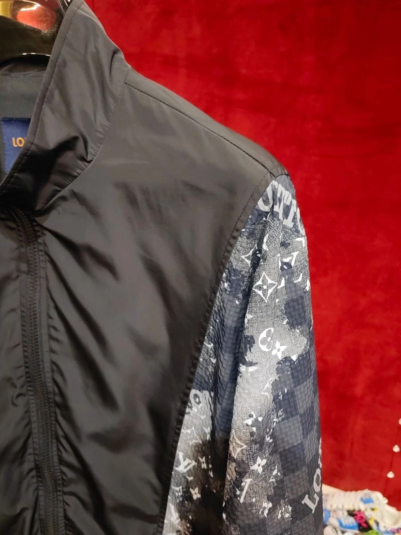 Legit Louis Vuitton Outwear