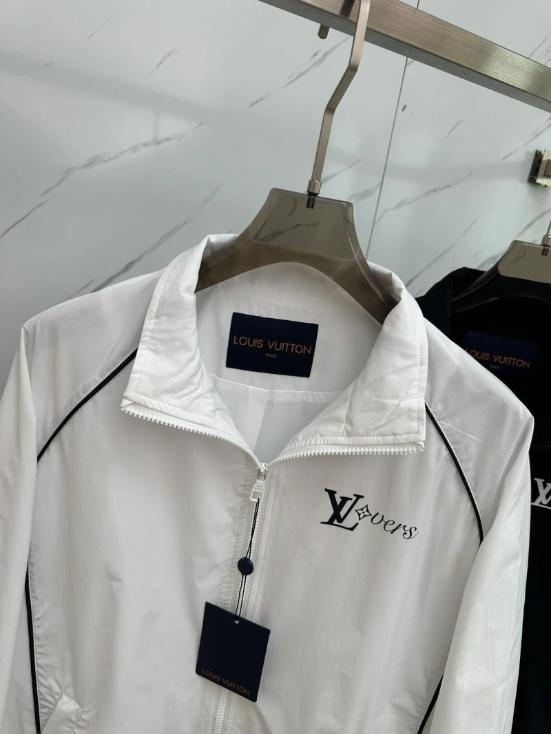 Exact replica Louis Vuitton Outwear