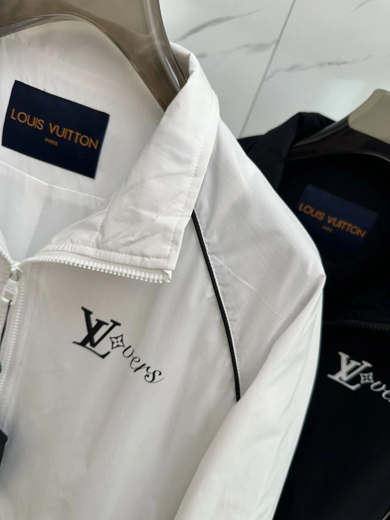 Exact replica Louis Vuitton Outwear