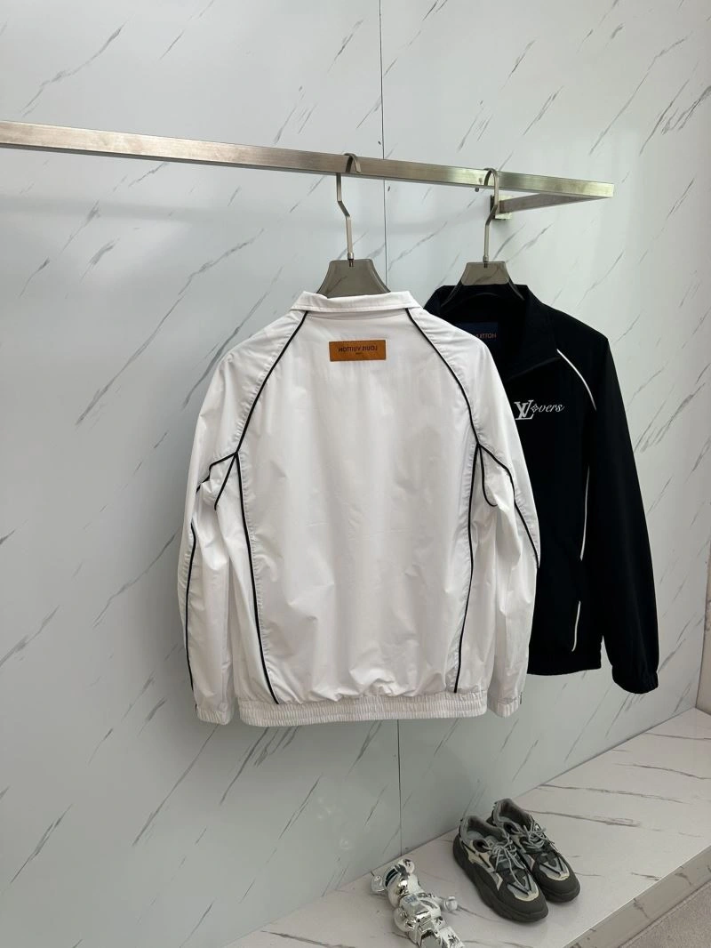 Exact replica Louis Vuitton Outwear