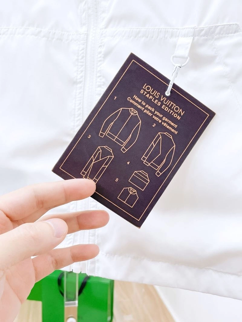 Low-cost Louis Vuitton Outwear