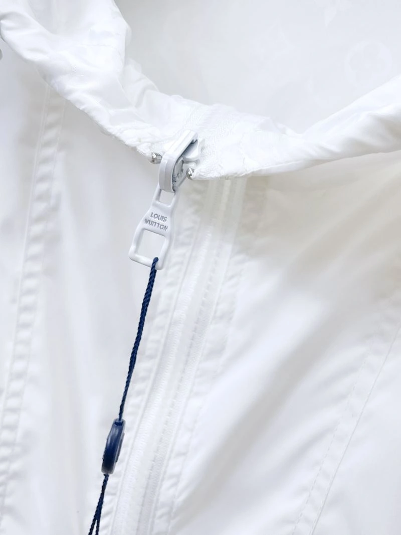 Low-cost Louis Vuitton Outwear