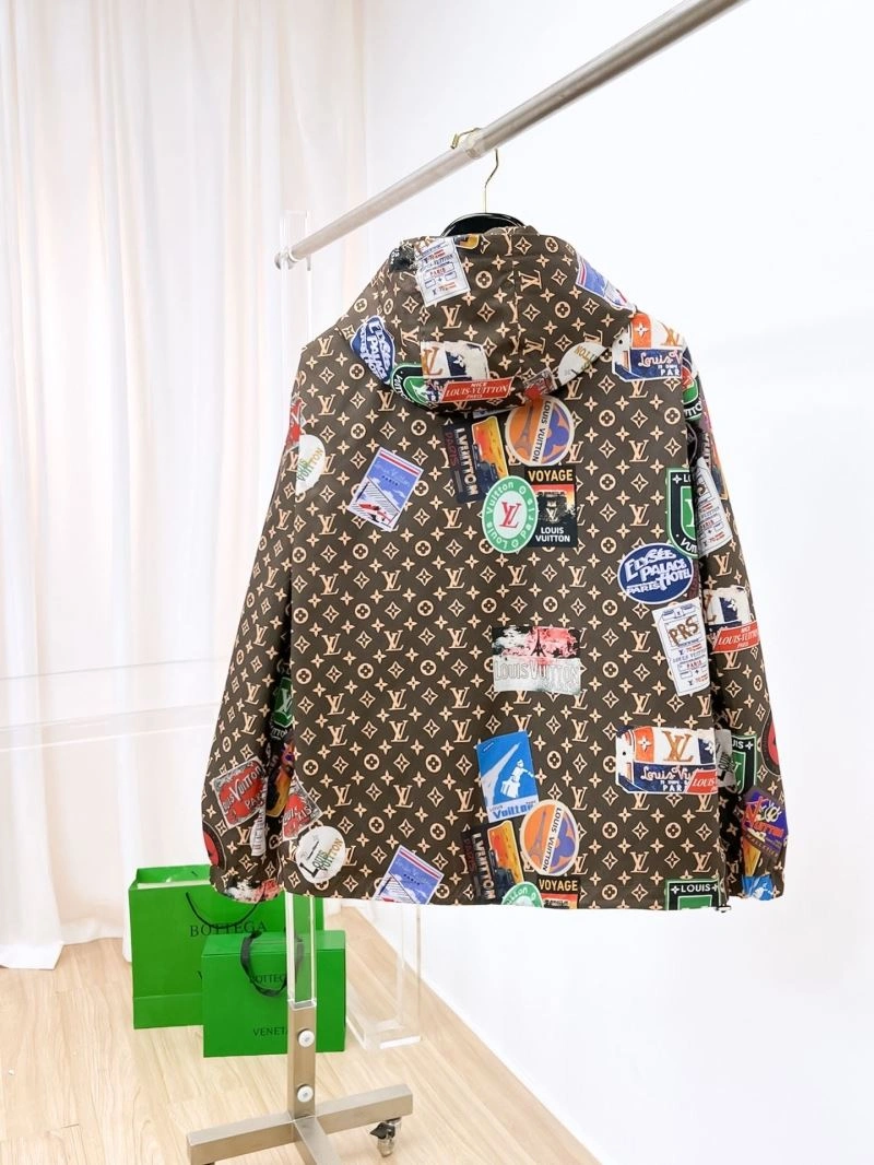 Legit Louis Vuitton Outwear