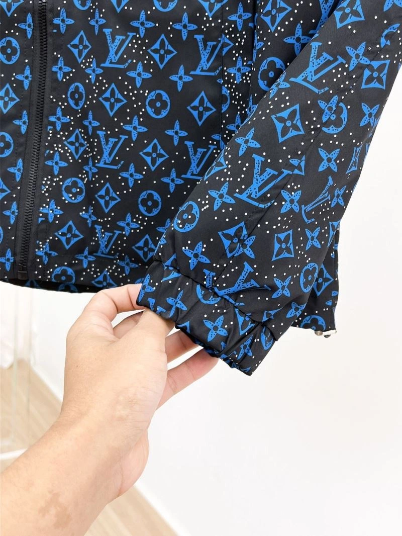 Bargain Louis Vuitton Outwear
