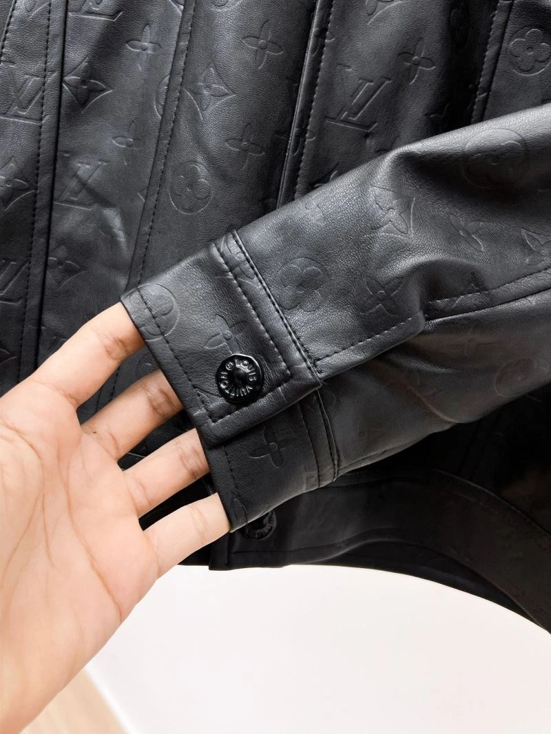 Official Louis Vuitton Outwear