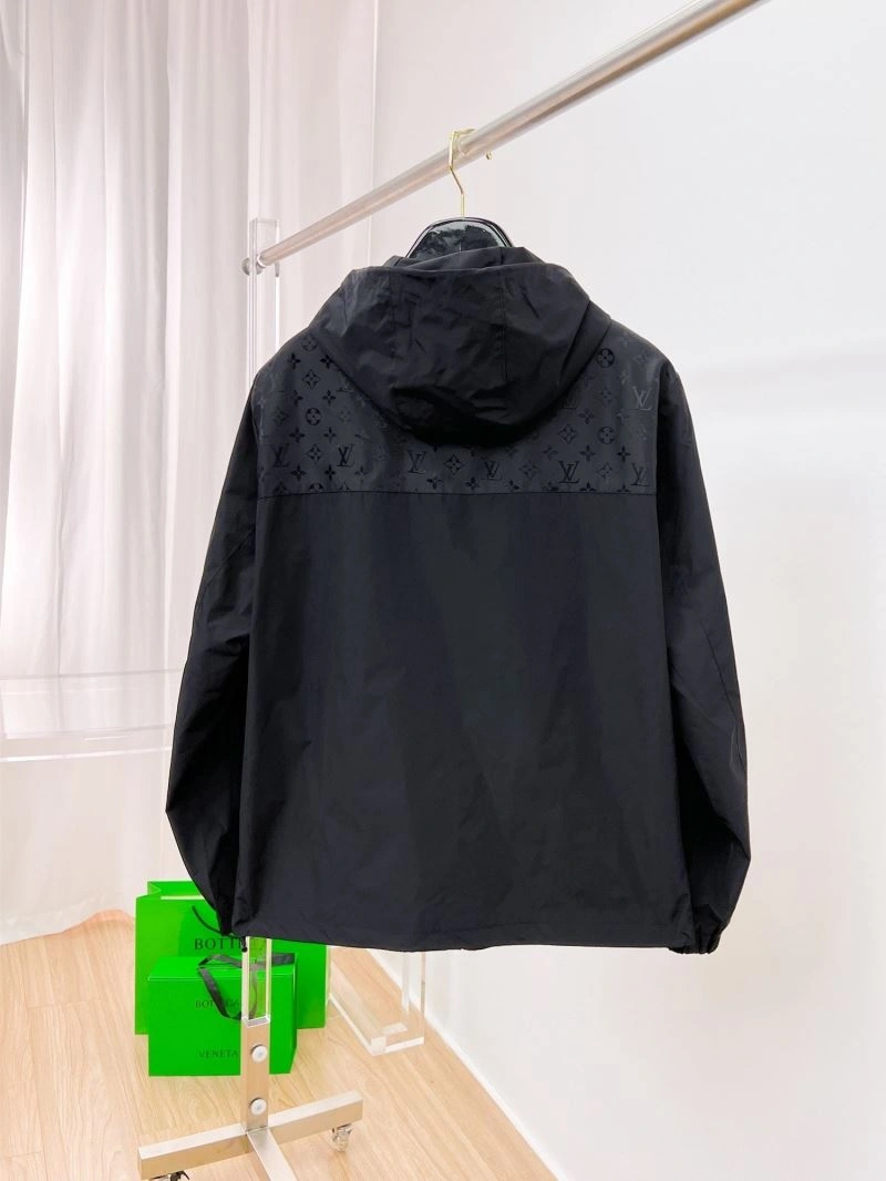 Top match Louis Vuitton Outwear