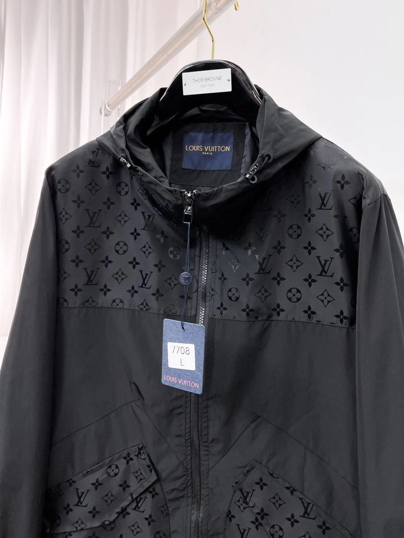 Top match Louis Vuitton Outwear