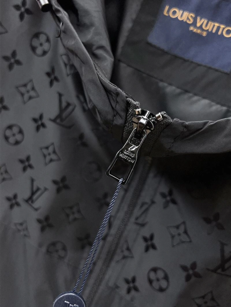 Top match Louis Vuitton Outwear